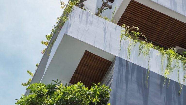 Balcones con plantas - Fachadas de casas